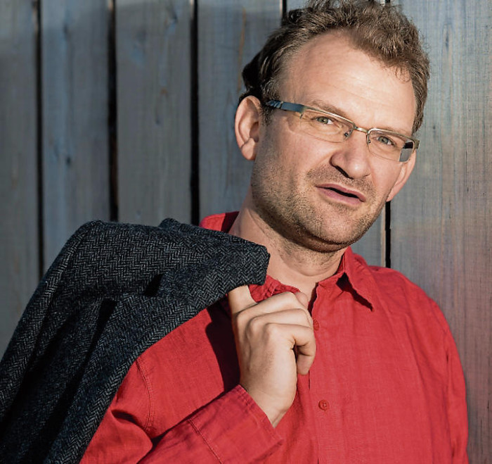 Michael Pelzel spielt in der Villa Domnick - Kultur - Nürtinger Zeitung ...