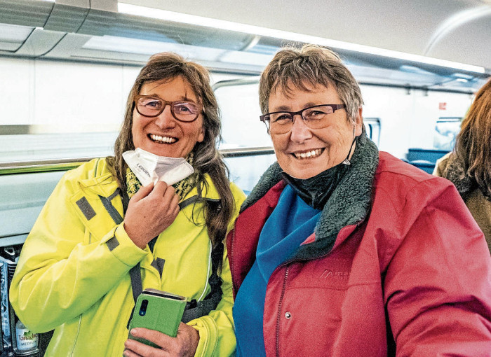 Leser der Nürtinger und Wendlinger Zeitung testen die Neubaustrecke ...