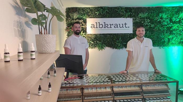 CBD-Shop Albkraut eröffnet in Nürtingen - Nürtingen - Nürtinger Zeitung ...