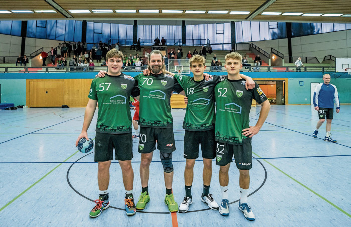 Handball: Wie Roland Rüger vom TSV Neckartenzlingen ein ganz besonderes ...