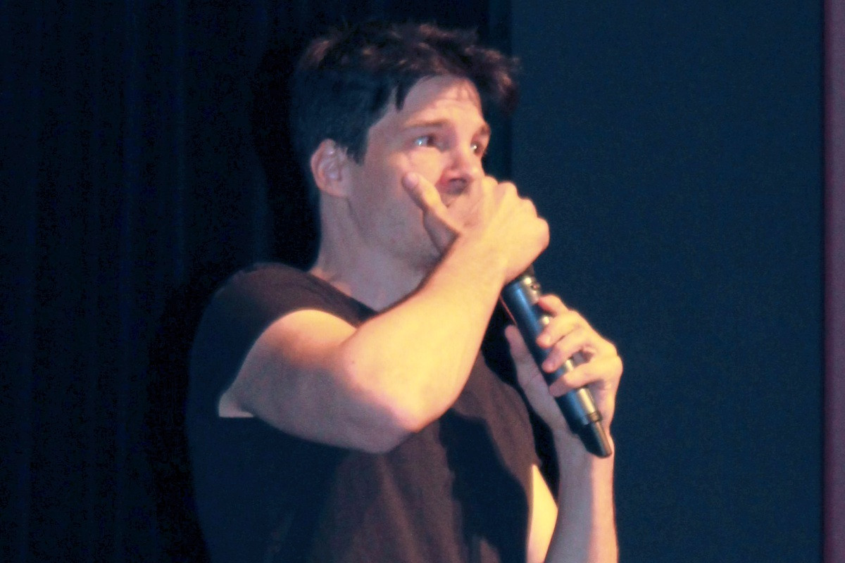 Alain Frei in Neckartenzlingen: Da steht ein Pferd im Garten ...