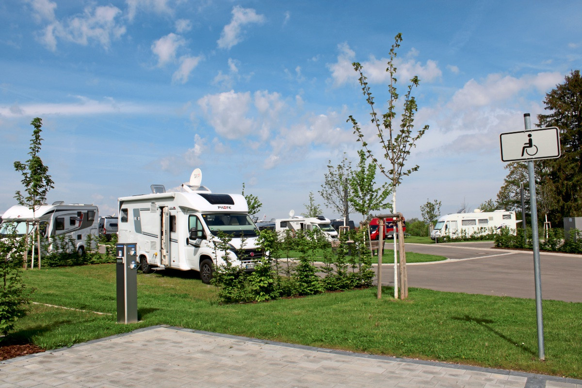Neuer Wohnmobilstellplatz in Beuren ist offiziell mit Festakt ...