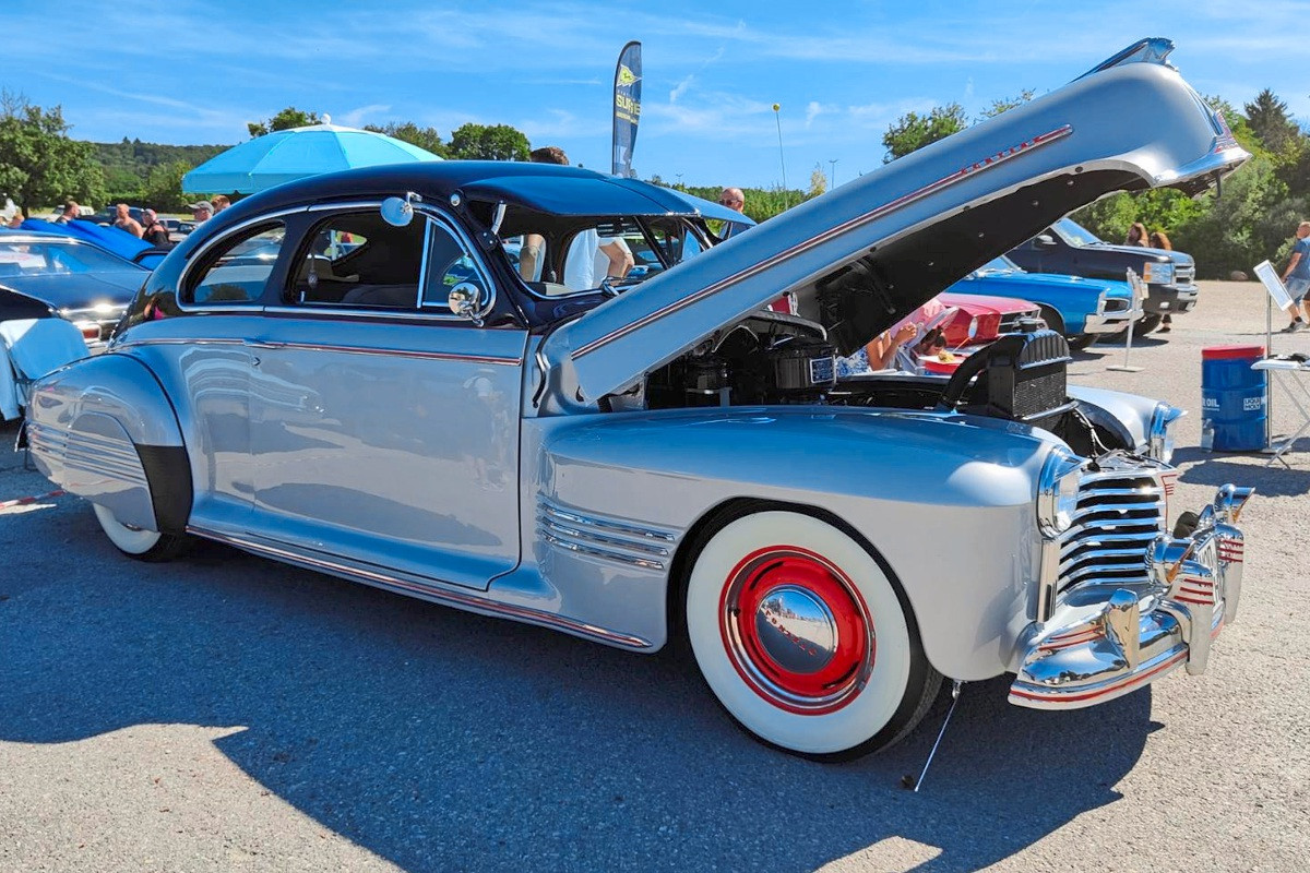 Das ist beim US-Car und Harley-Treffen in Metzingen geboten - Landkreis ...