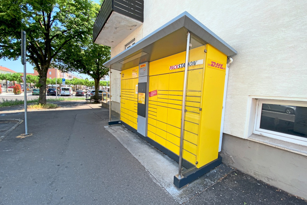 Die Packstation in der Neuffenstraße in Wendlingen wird abgebaut ...