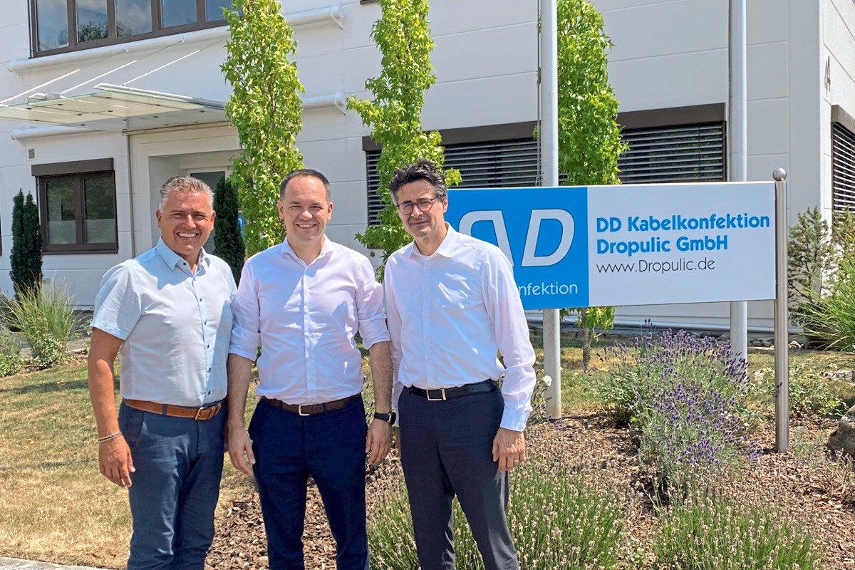 Kroatischer Generalkonsul und Staatssekretär bei DD Kabelkonfektion in ...