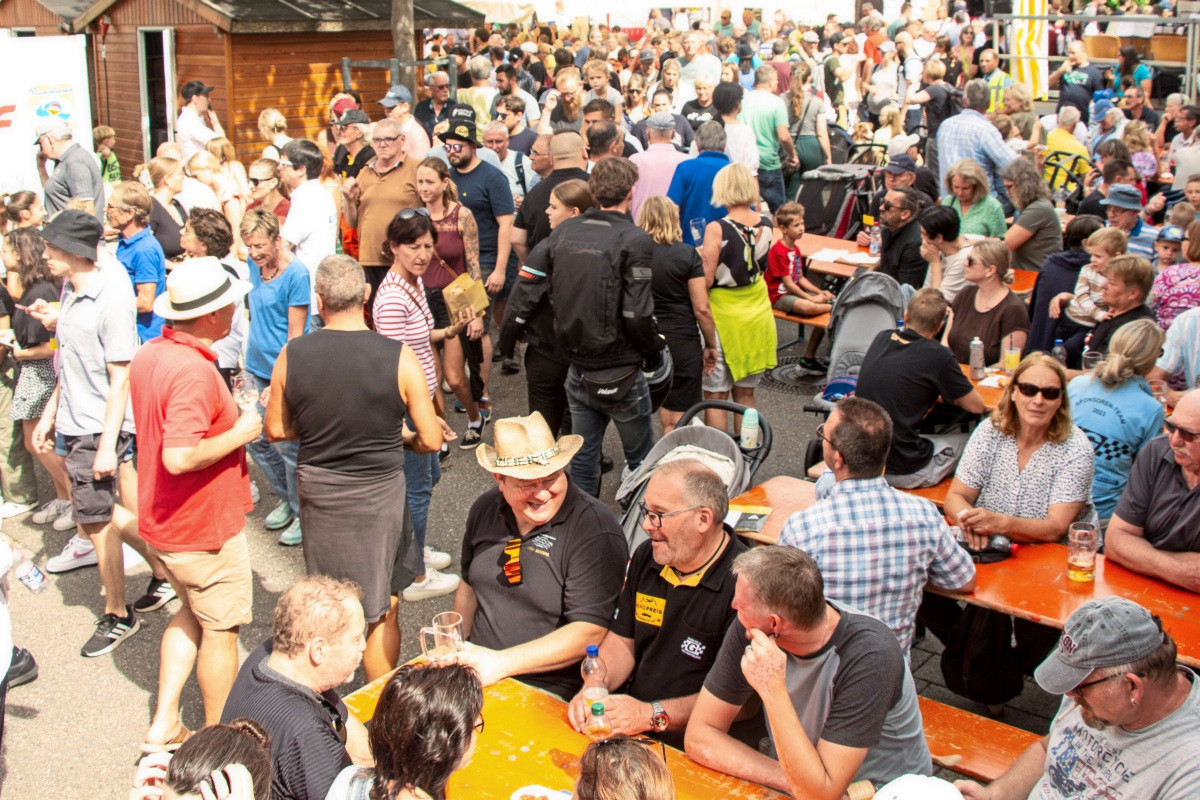 Bergpreis: Die Rennwagen sind zurück auf der Neuffener Steige - Neuffen ...