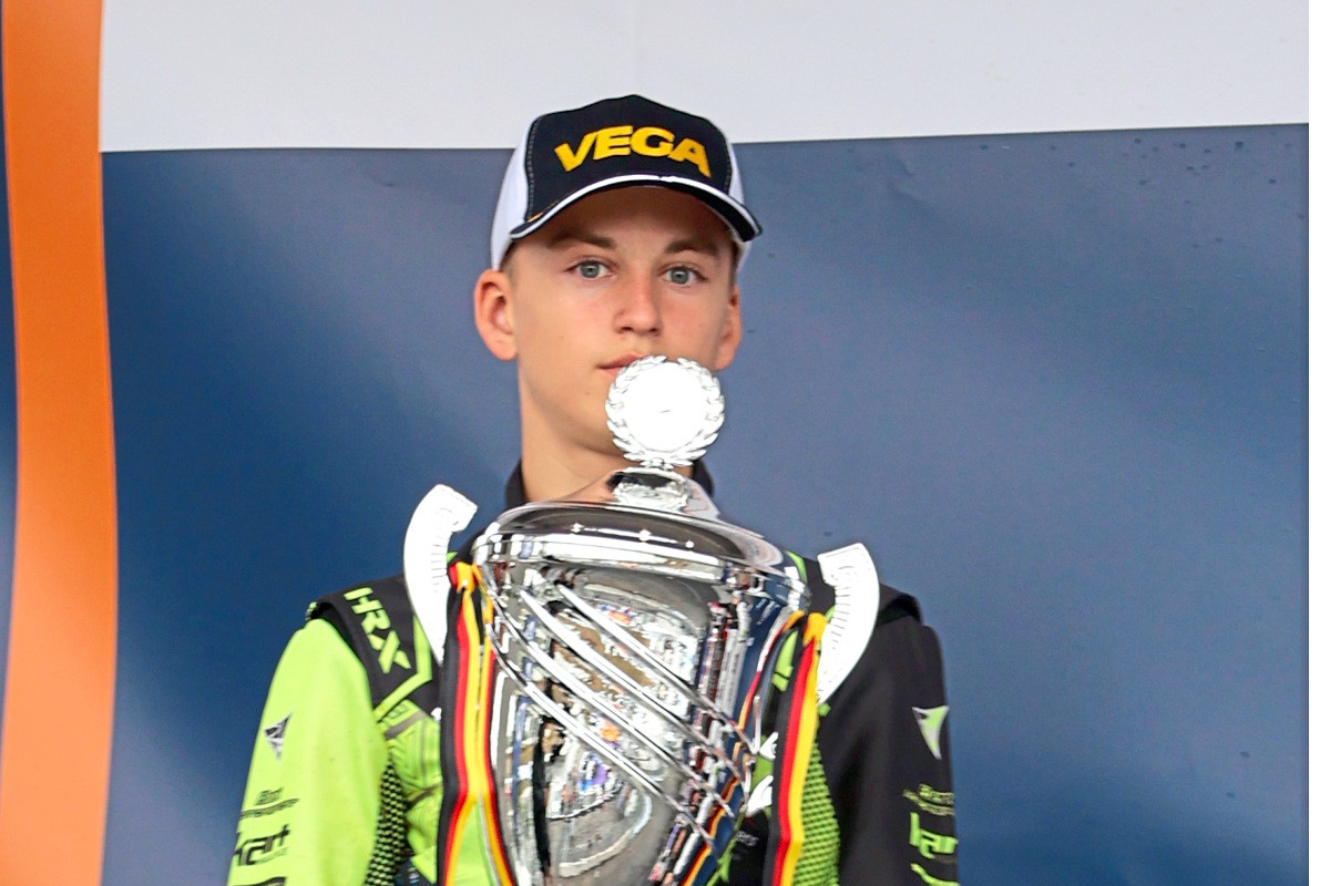 Phil Colin Strenge wird nach aufregendem Finale DM-Zweiter - Motorsport ...