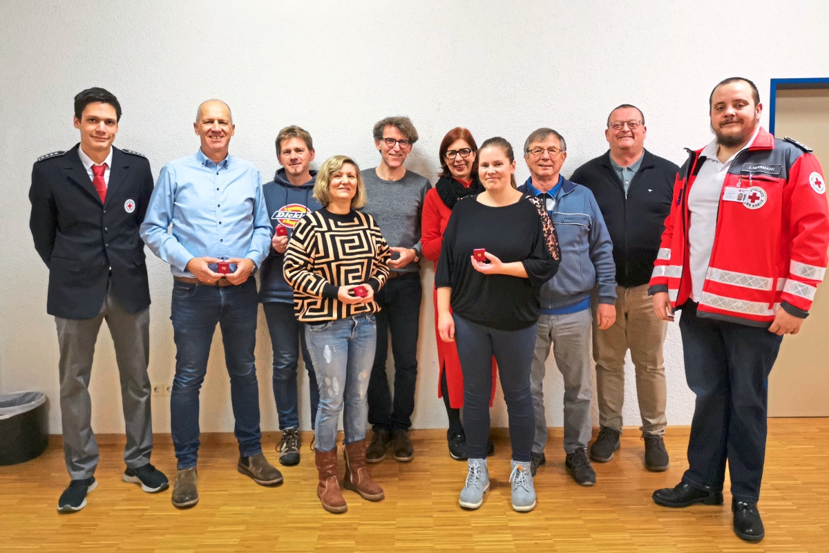 Neuffener Blutspender geehrt - Neuffen - Nürtinger Zeitung - ntz.de
