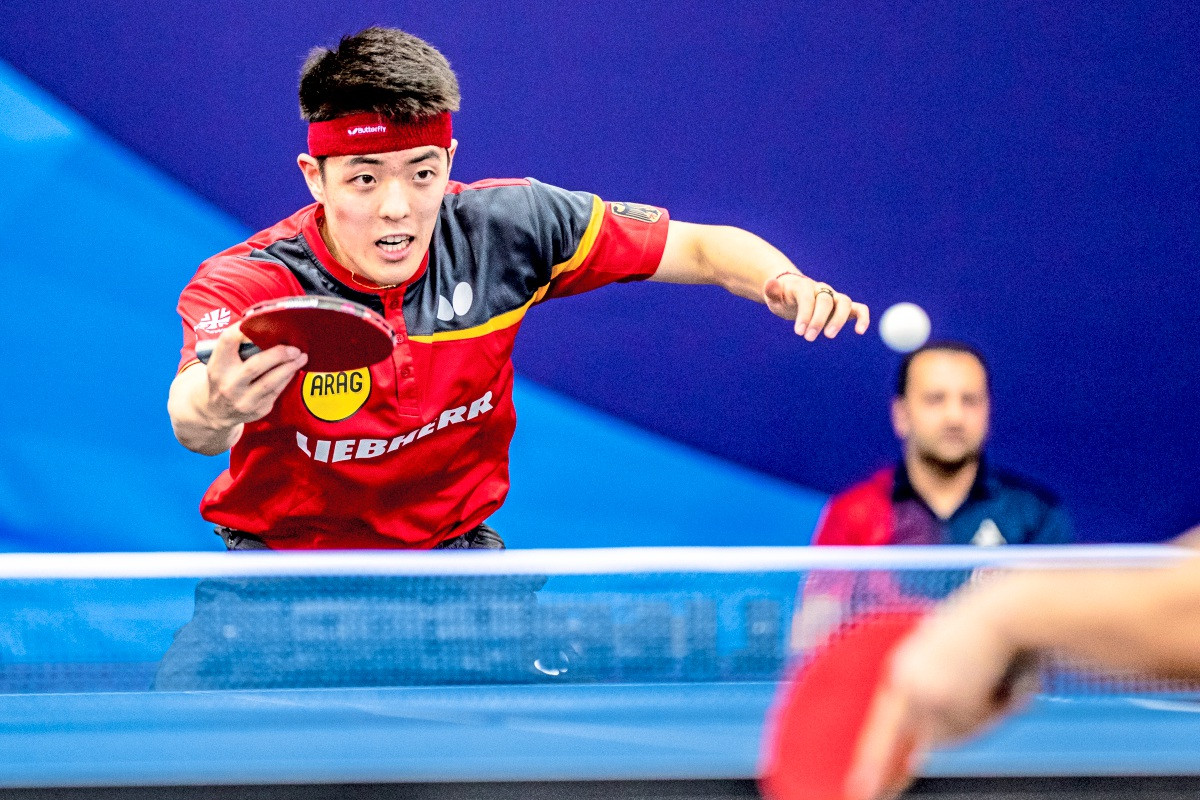 Zwei Chinesen können den Linsenhofener Dang Qiu nicht stoppen ...