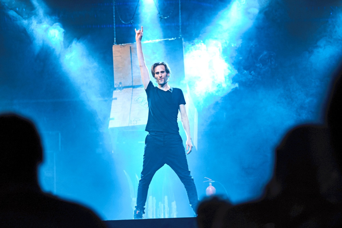 Magie-Show in der Nürtinger Stadthalle - Nürtingen - Nürtinger Zeitung ...