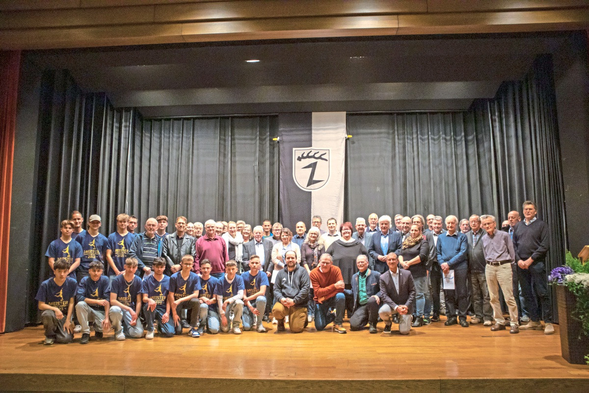 Die Gemeinde Oberboihingen würdigt seine ehrenamtlich engagierten ...