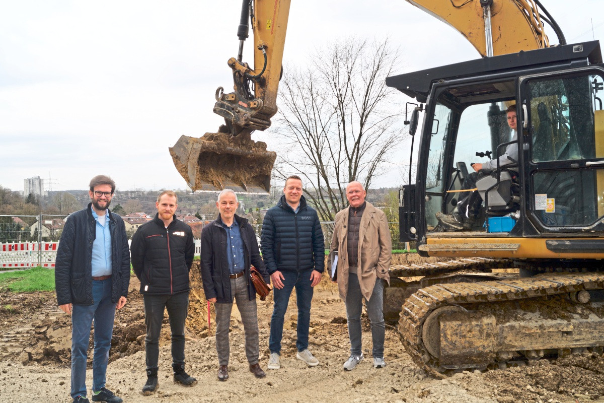 Baggerbiss am Waldfriedhof Nürtingen für sozialen Wohnungsbau ...