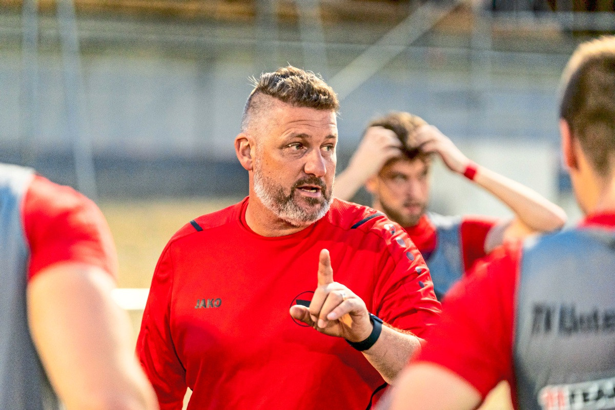 Aufstieg und Trainerwechsel: Markus Roth übernimmt beim TSV Grafenberg - Grafenberg - Nürtinger ...