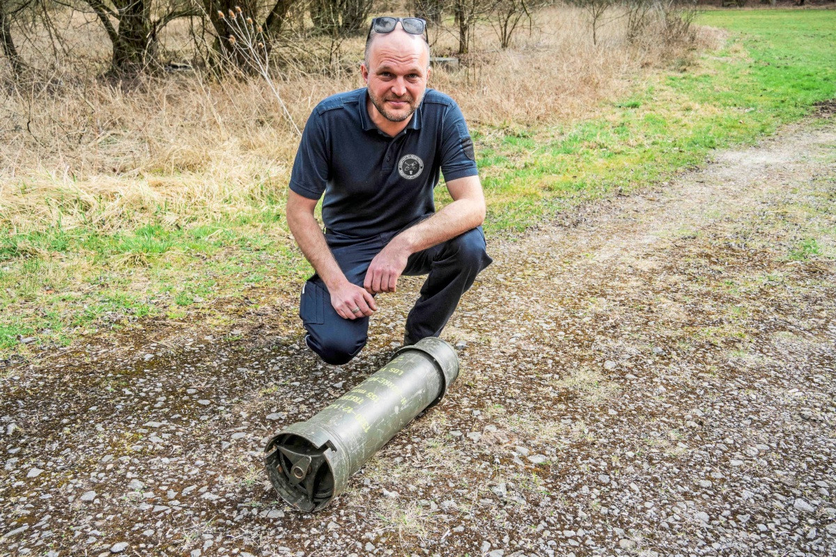Phosphorbombe bei Aichtal aus der Aich gefischt - Aichtal - Nürtinger ...