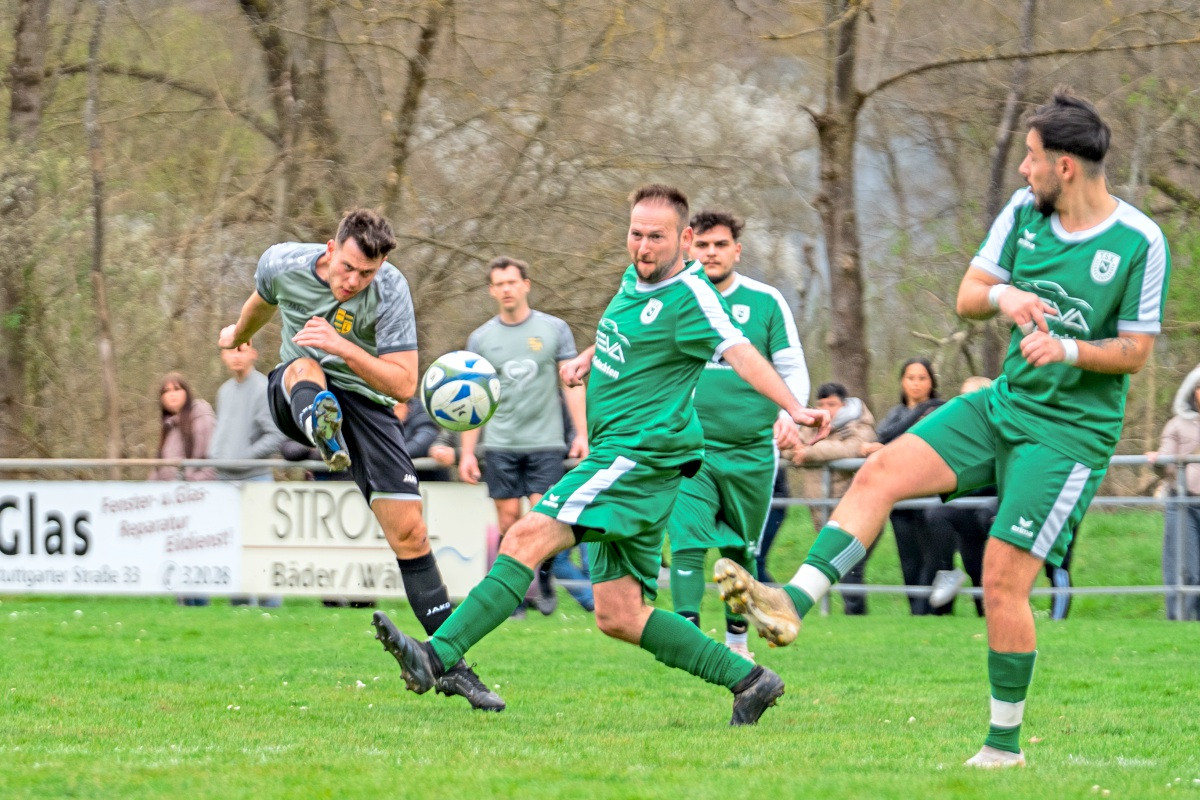 FV 09 Nürtingen II düpiert den SV Aich - Fußball - Nürtinger Zeitung ...