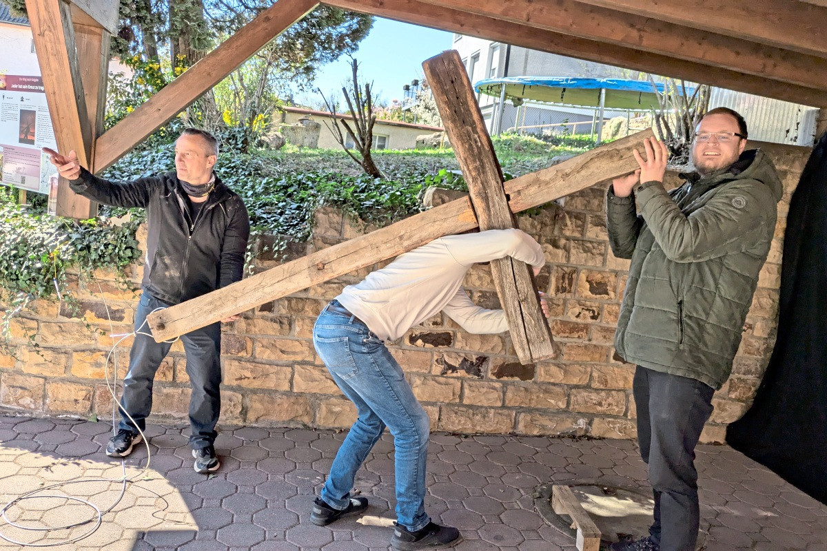 Köngener Osterweg lädt zu einer Atempause ein - Köngen - Nürtinger ...