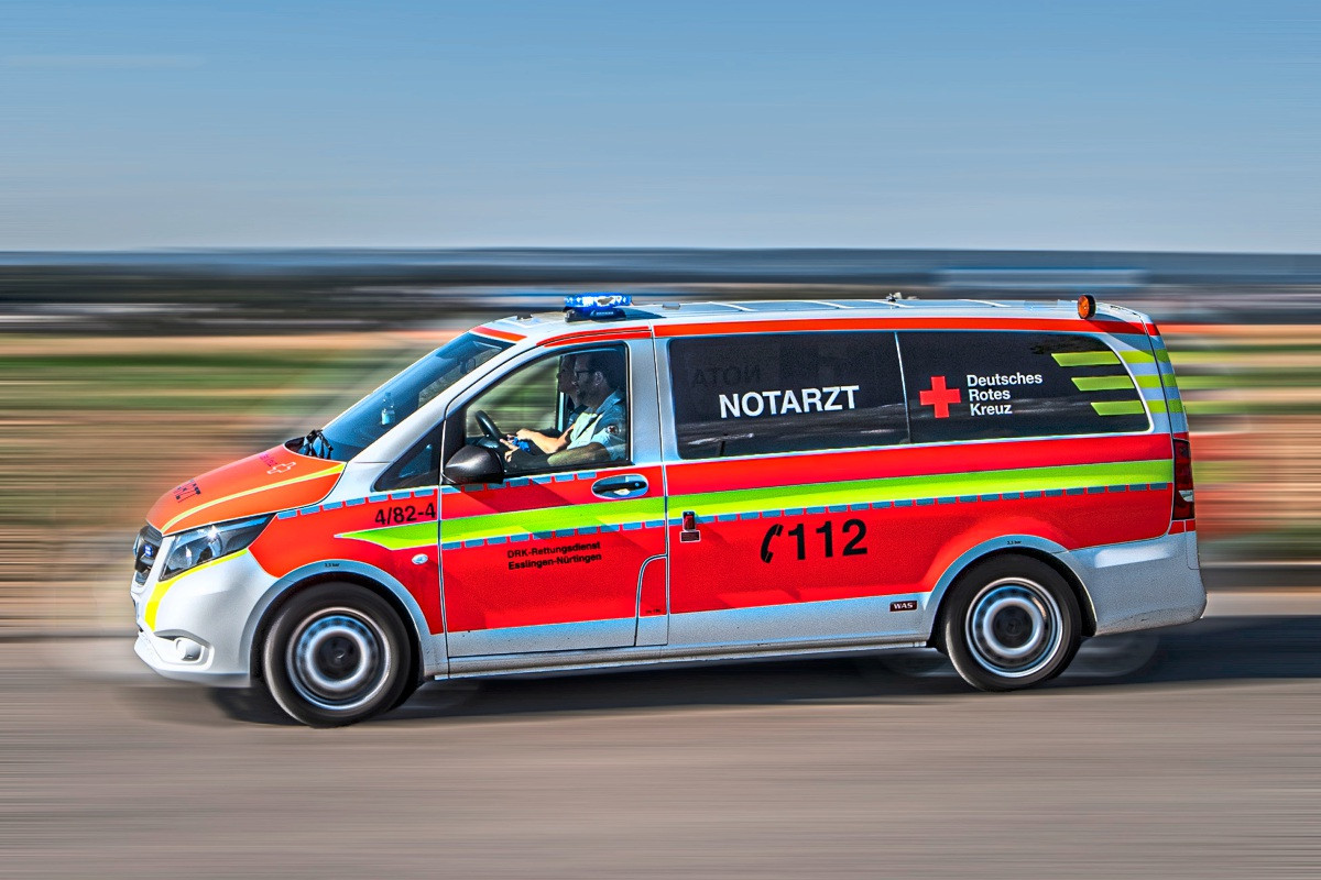 Zeugen zu Unfall auf B 312 bei Neckartenzlingen gesucht ...
