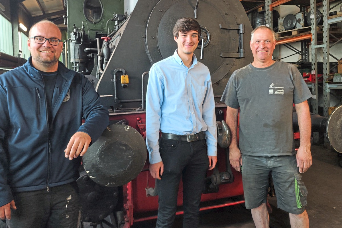 Bahnhof Weissach: Wo das Sofazügle und das Füchsle zu Hause sind - Neuffen - Nürtinger Zeitung ...