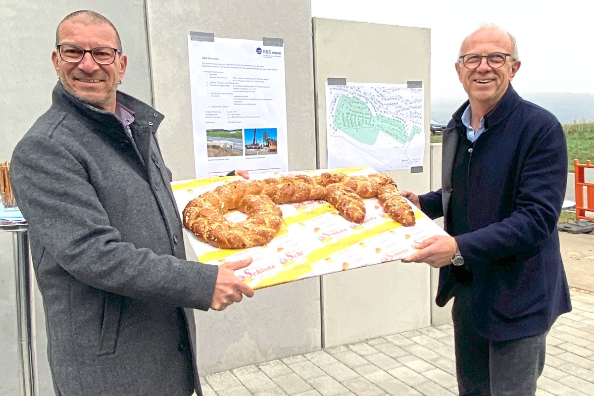 Druckerhöhungsanlage in Oberboihingen wurde eingeweiht - Oberboihingen ...