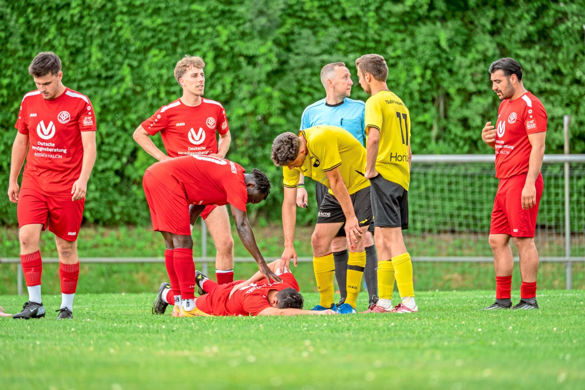 In der Nachspielzeit: TSGV Großbettlingen verhindert die Meisterfeier ...